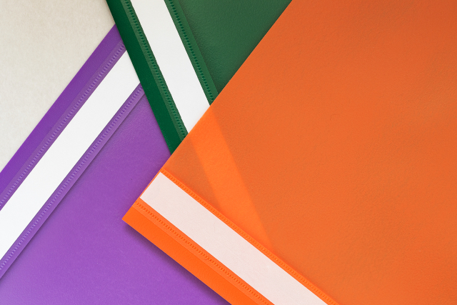 Here's How Custom L-shape Folders Can Benefit Start-ups - SG Printz